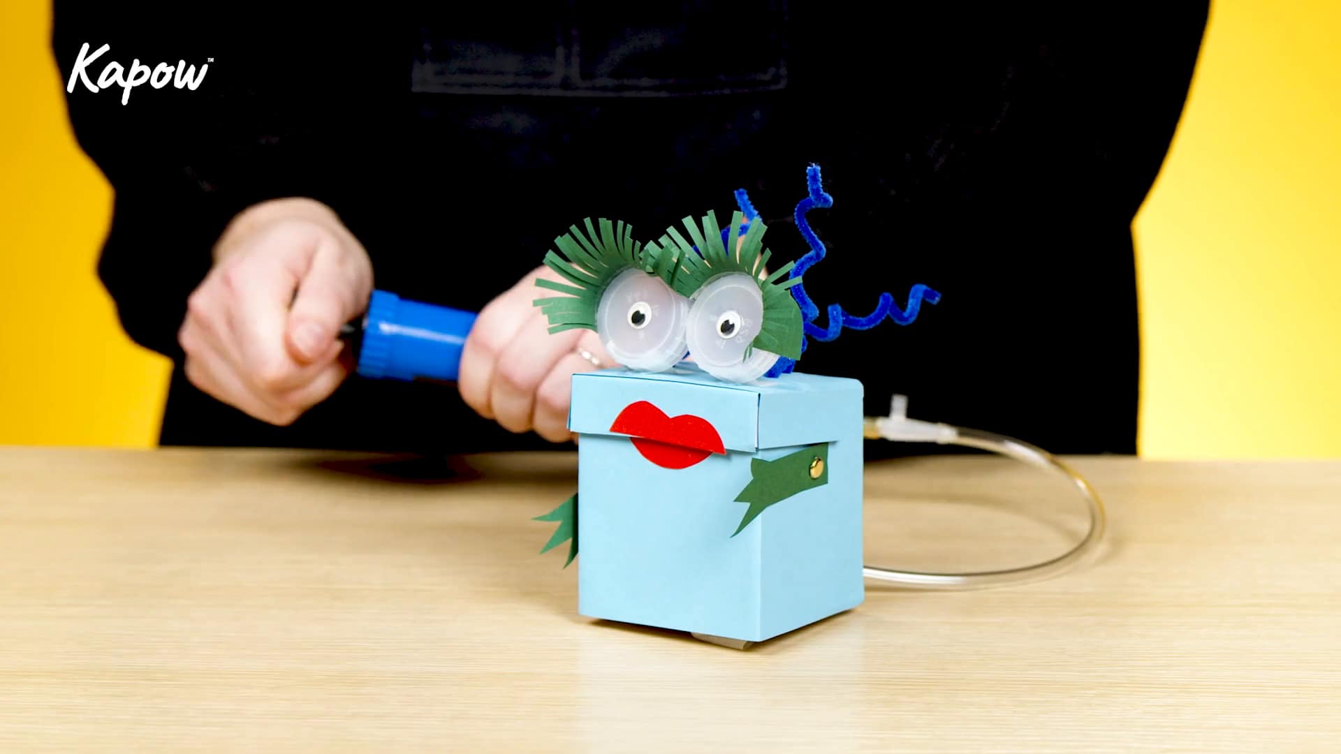 Teacher video: Making pneumatic toys - Kapow Primary