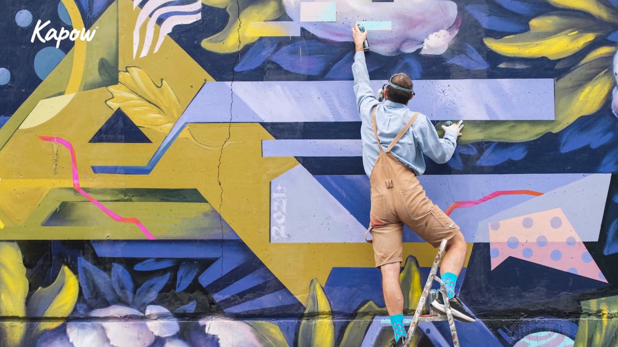 Teacher video: Understanding street art - Kapow Primary